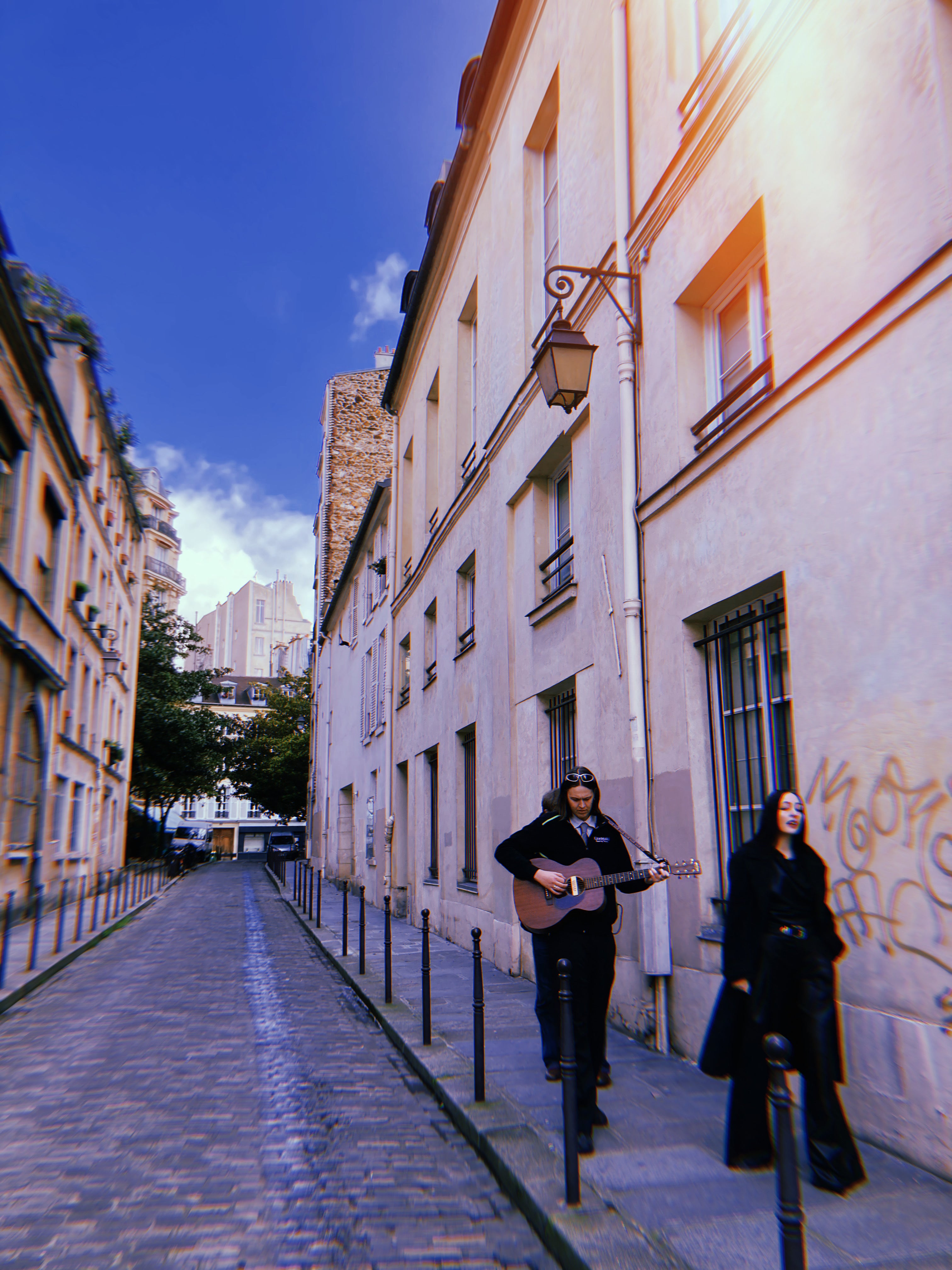 Brimheim in session for La Blogothèque – Tambourhinoceros